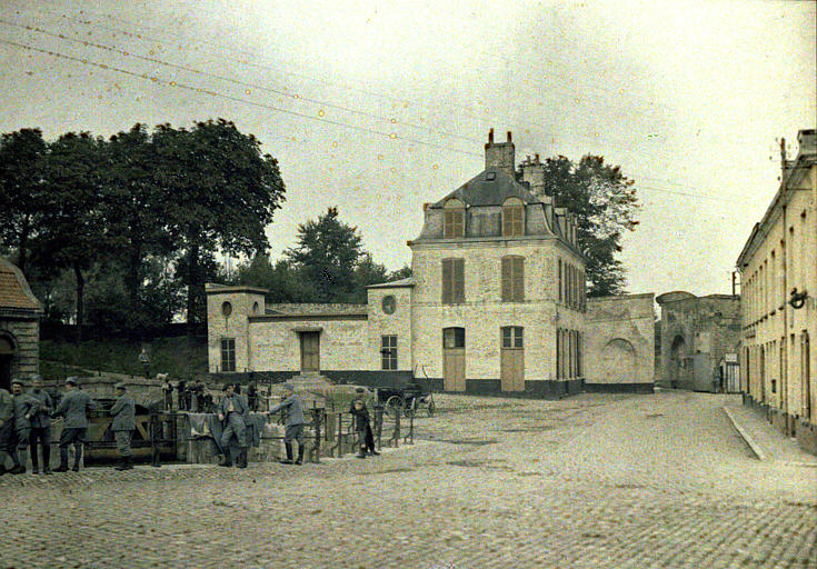 47 Amazing Color Images Of France During WWI