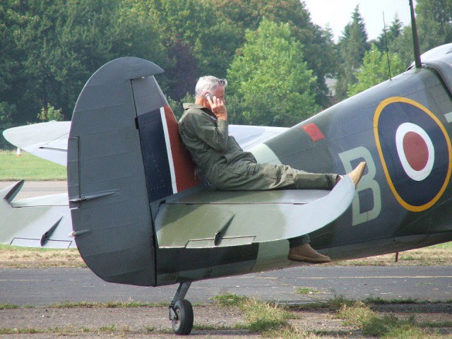 The Low Flying Legend: Ray Hanna & 18 images and video