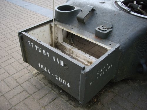 Sherman or Firefly? Here is a guide to the Sherman Firefly!!