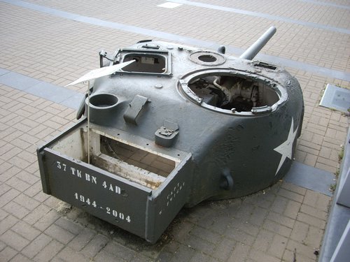 Sherman or Firefly? Here is a guide to the Sherman Firefly!!