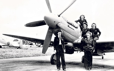 Veteran female Spitfire pilot recalls flying during World War Two