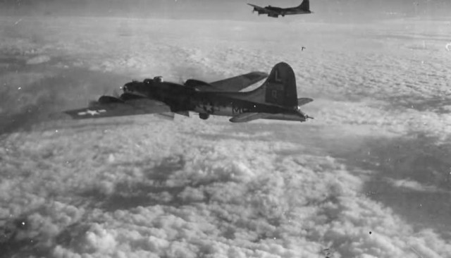The Mighty Eigth - B-17 Flying Fortress in Formation