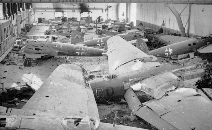 26 sad images of WWII Airplane graveyards & storage sites