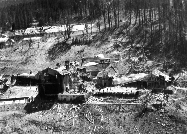 Destroying the Berghof - Hitlers home on the Obersaltzberg