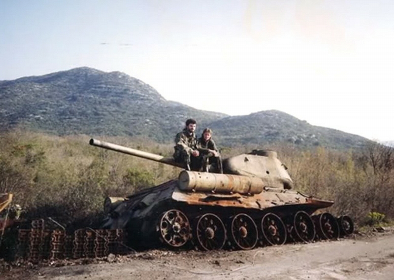 Pictures of T-34-85 Tanks Used in the 90s – The Armored Patrol