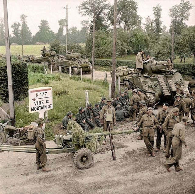 32 Tragic, Sad, But Fascinating Colorised Images of WWII