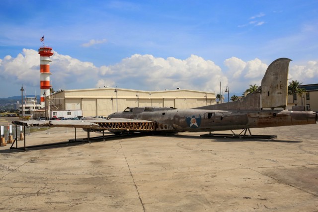 B-17E Bomber Rescued from Papua New Guinea Swamp, Now On Display in Hawaii