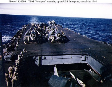 11 Amazing WWII Color Pictures Of The USS Enterprise - "Big E"