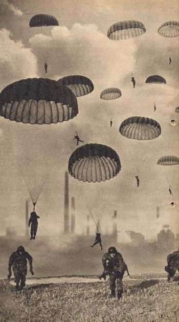 Airborne All The Way! 20 Fantastic Photos of Paratroopers in Action!