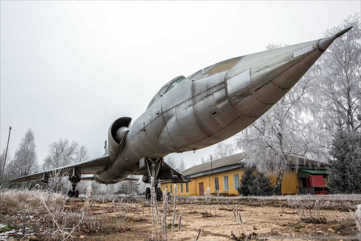 Beautiful Pics Of A Rare Tu-128 - The Largest & Heaviest Fighter Ever ...