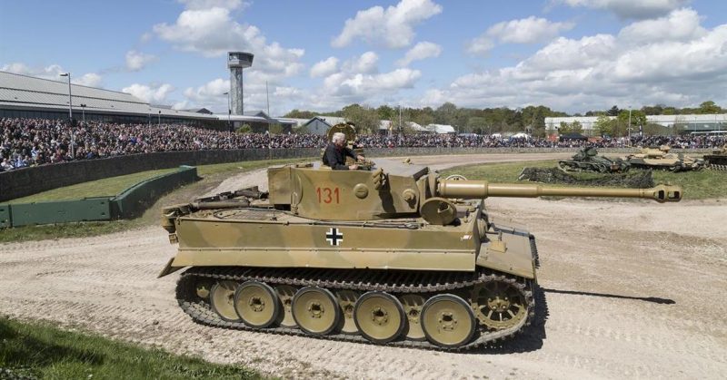 Thousands Visit The Tank Museum To See Tiger 131 In Action (Watch)
