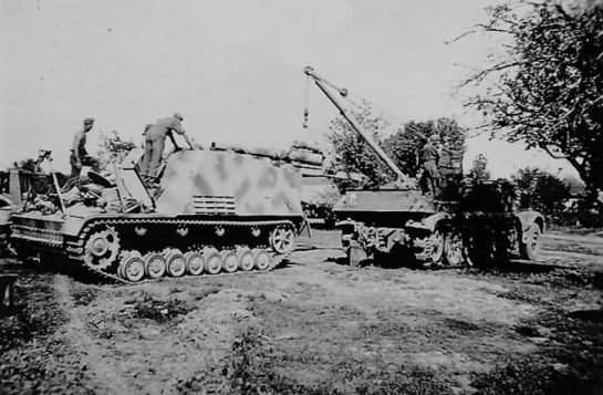 King of the Battlefield: 26 Pictures of The Hummel Self-Propelled Artillery