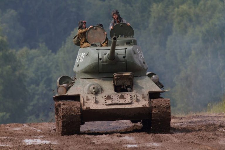 Best Tank of WWII? - T-34 in Photos