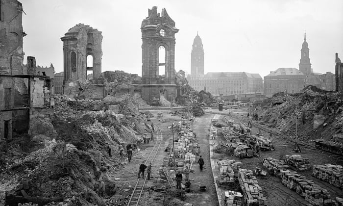 Germany 1944-5 - a Nation Sliding From Triumph into Ruin