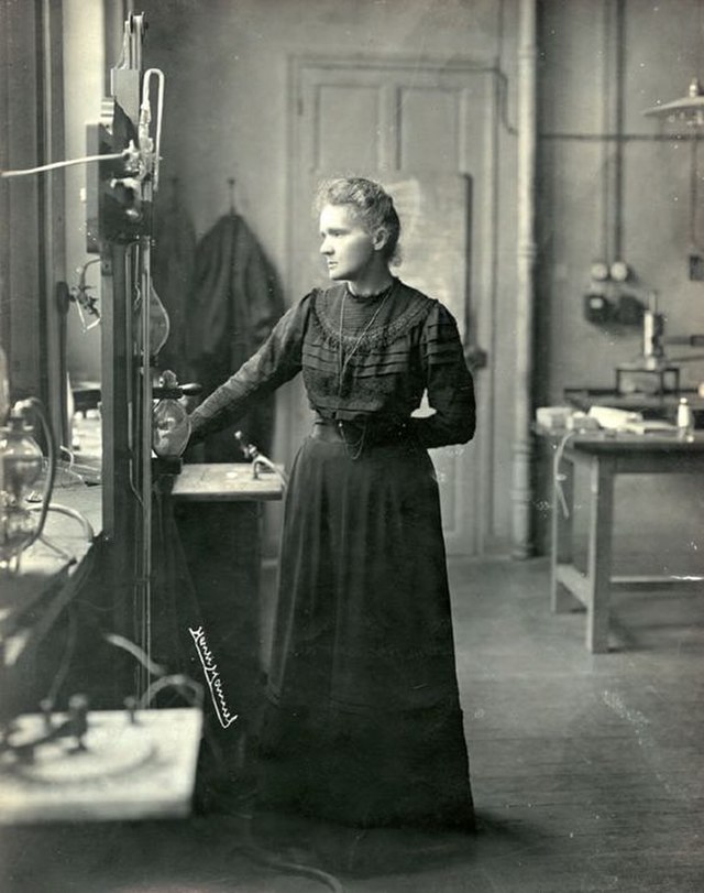 How Marie Curie Brought X-Ray Technology To The Front During WWI