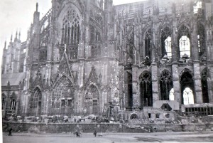 Haunting Photos - The Bombed Out Ruins of Cologne In WWII | War History ...