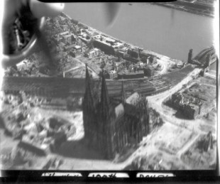 21 Sad Images Of Bombed Out Cologne - You Wouldn't Have Seen Many Of ...