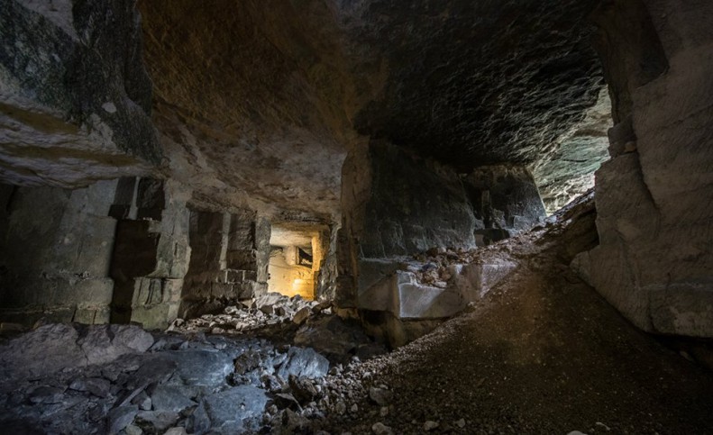 MIND BLOWING: An abandoned WW1 underground hospital - Carriere Suzanne ...