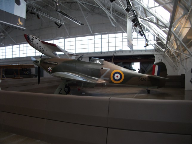 Inside Microsoft Mogul Paul Allen's Multi-Million Dollar WWII Airplane ...