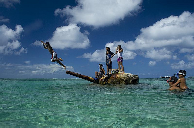 Pacific Tank Wrecks - Amazing Images of Surviving Battle Relics in the ...