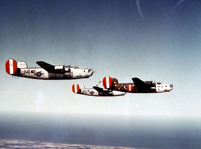 The Colorful Formation Ships of The Mighty Eighth | War History Online