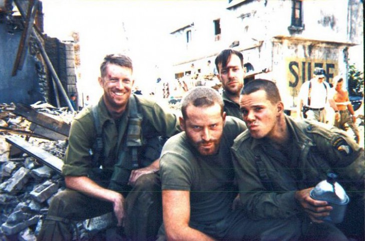 28 images of behind the scenes from the film Saving Private Ryan | War ...