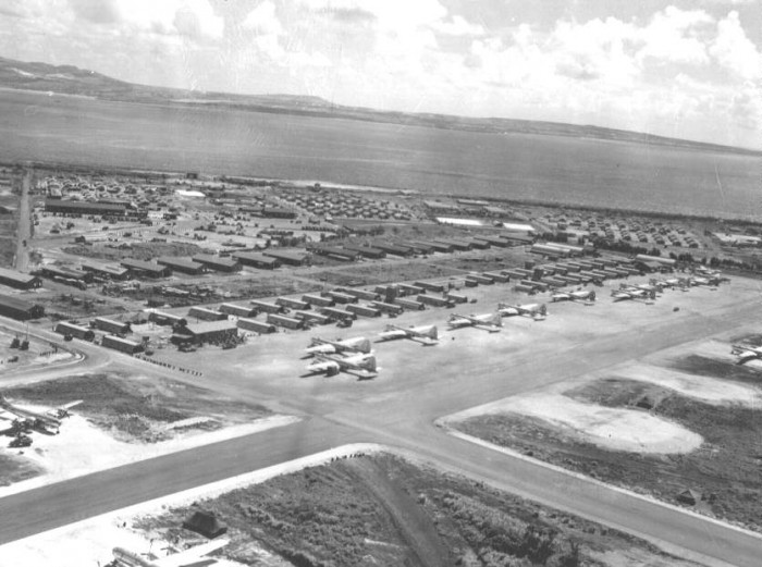 10 Amazing pictures of Tinians MASSIVE B-29 Bases and one picture to ...