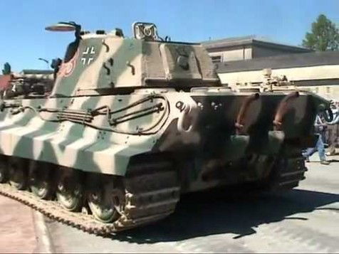 WATCH: Königstiger Engine Start and Throttle up - WW2 King Tiger ...