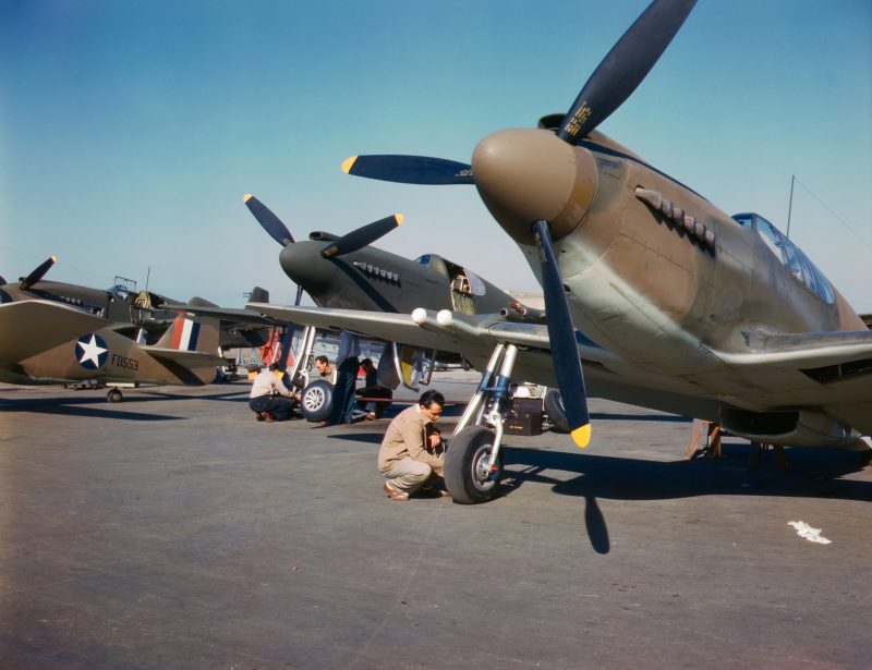 20 Spectacular WWII Color Images Of The P-51 Mustang | War History Online