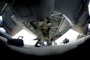 STUNNING! Inside the B-52 Stratofortress in 52 high-res images | War ...