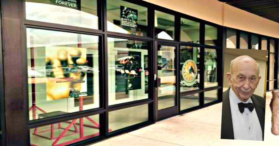 WWII US Marine Install $33K-Worth of Bulletproof Glass for the Military ...