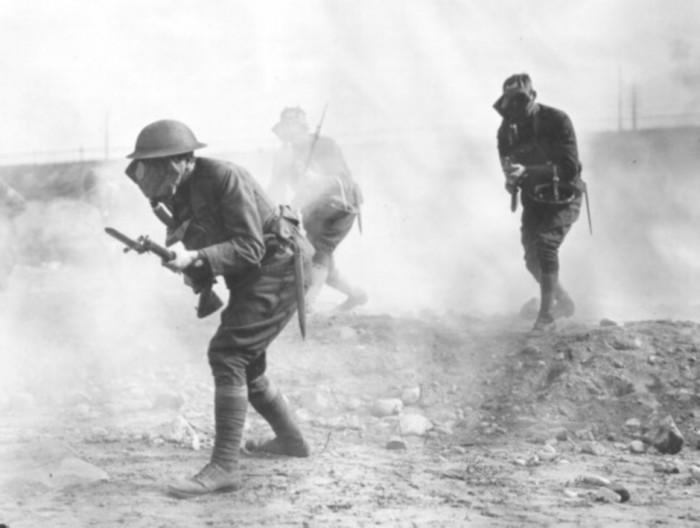 Scientists Risked their Lives to Defeat World War One Poison Gas | War ...