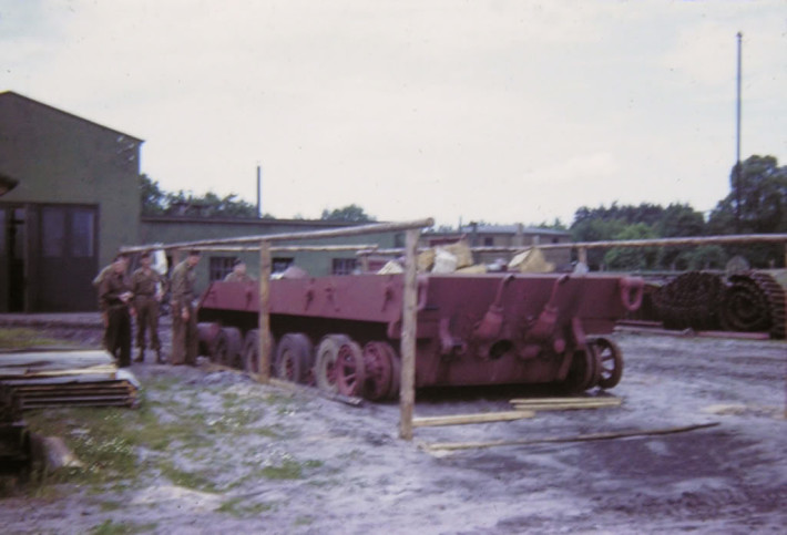 Nazi Germany's Last Super Heavy Tank: The Panzerkampfwagen E-100 | War ...
