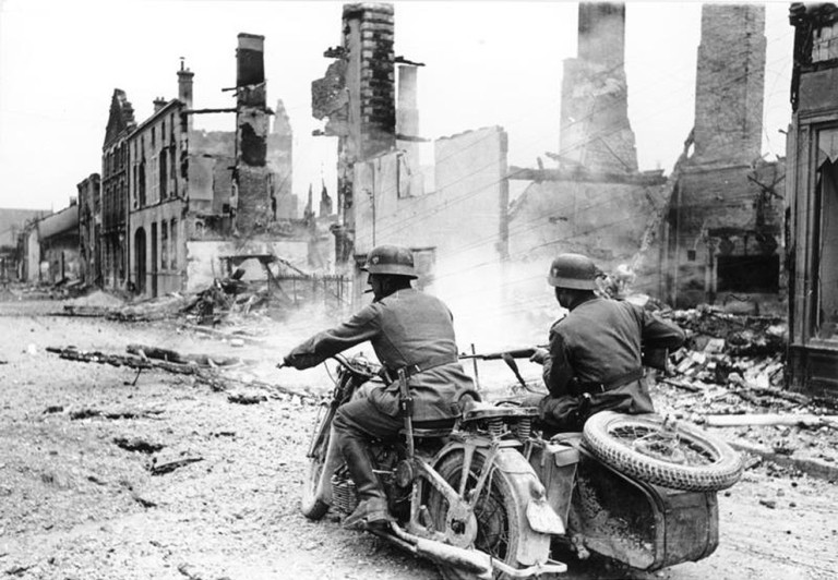 25 Iconic Pictures Of The German Blitzkrieg 1940 | War History Online