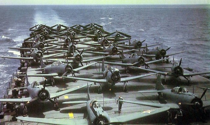 11 Amazing WWII Color Pictures Of The USS Enterprise - Big E | War ...