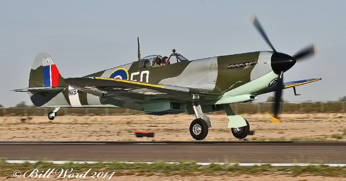 Want A Spitfire But Can't Afford one? This Man Built A Flying Replica ...