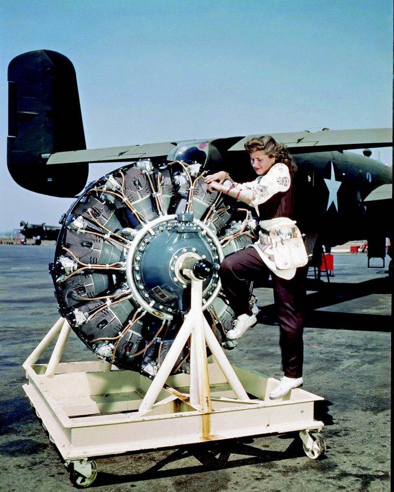 WW2 Warbird Factory in Los Angeles - Amazing Pictures | War History Online