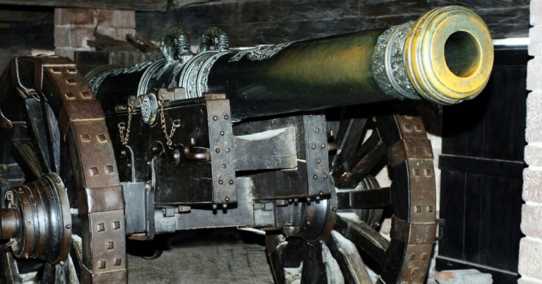How Artillery Evolved in the 100 Years War | War History Online