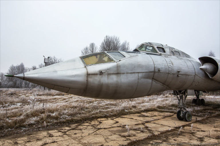 Beautiful Pics Of A Rare Tu-128 - The Largest & Heaviest Fighter Ever ...
