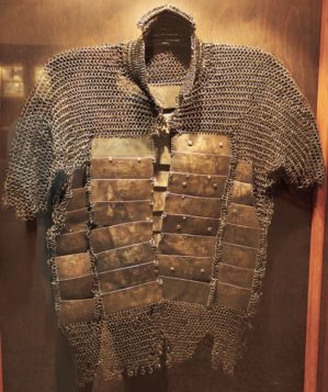 7 Types of Medieval Armor - From Quilted Cloth to Full Steel Plate ...