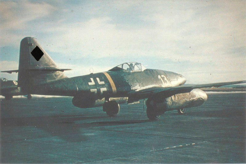 22 Stunning Pictures of the Legendary Me-262, the First Jet Aircraft ...
