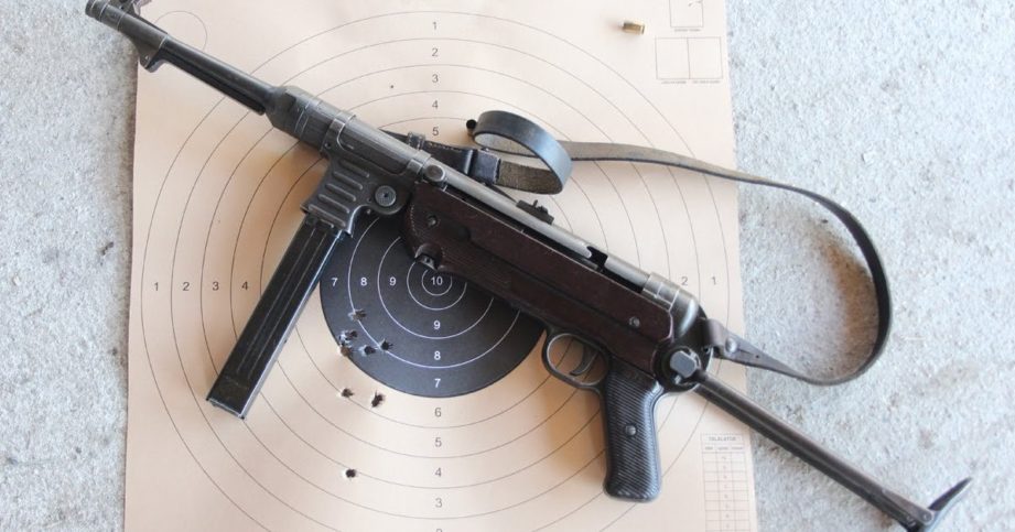 Shooting the German MP40 submachine gun | War History Online
