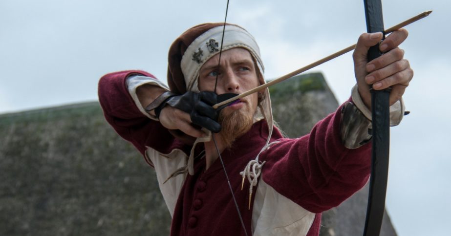 The Longbow: Its Rise and Dominance - It Totally Changed Medieval ...