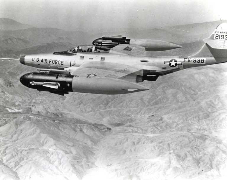 In 1956, An Obsolete WW2 Drone Took on Two State-of-the-Art Manned Jet ...