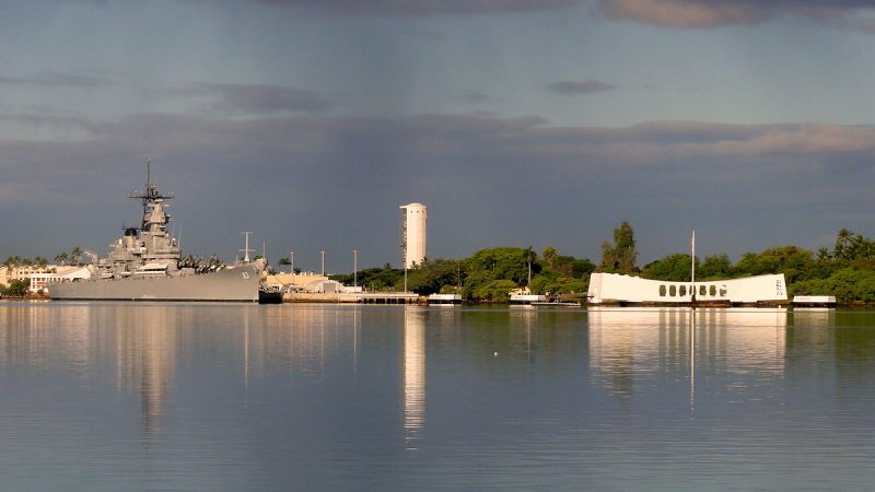 1,177 Tears: The Memorial To The USS Arizona, Sunk At Pearl Harbor ...