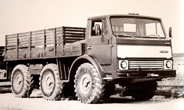 Mental Soviet Cold War Experimental Off-Road Vehicles - 39 Wacky Photos ...