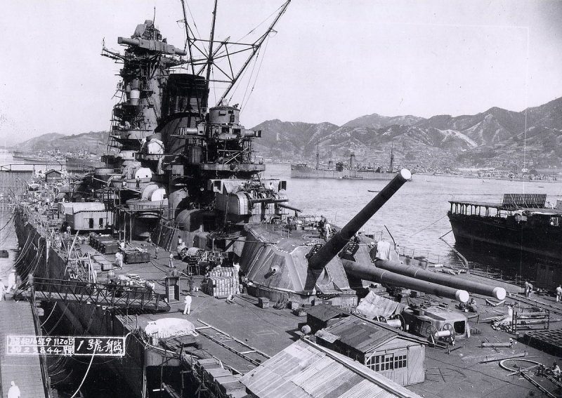 Incredible Footage of the WW2 Japanese Battleship Yamato Goes on ...