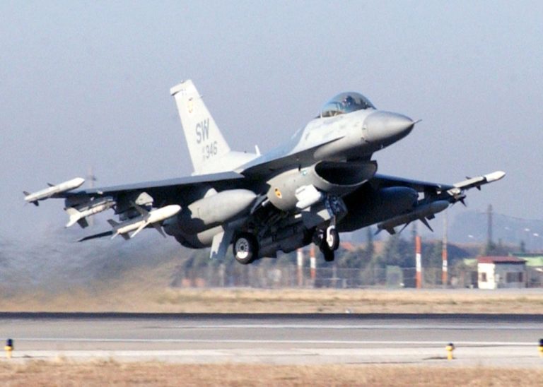 The Amazing Legacy of the Legendary F-16 Falcon - An American Icon ...