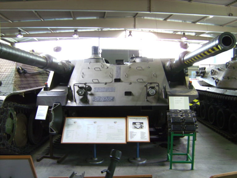 Tank Profile: The VT Tanks - German Twin-Gunned, Turretless Prototypes ...