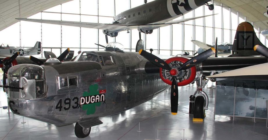 Amazing Collection Of Restored American WWII Airplanes On Display ...